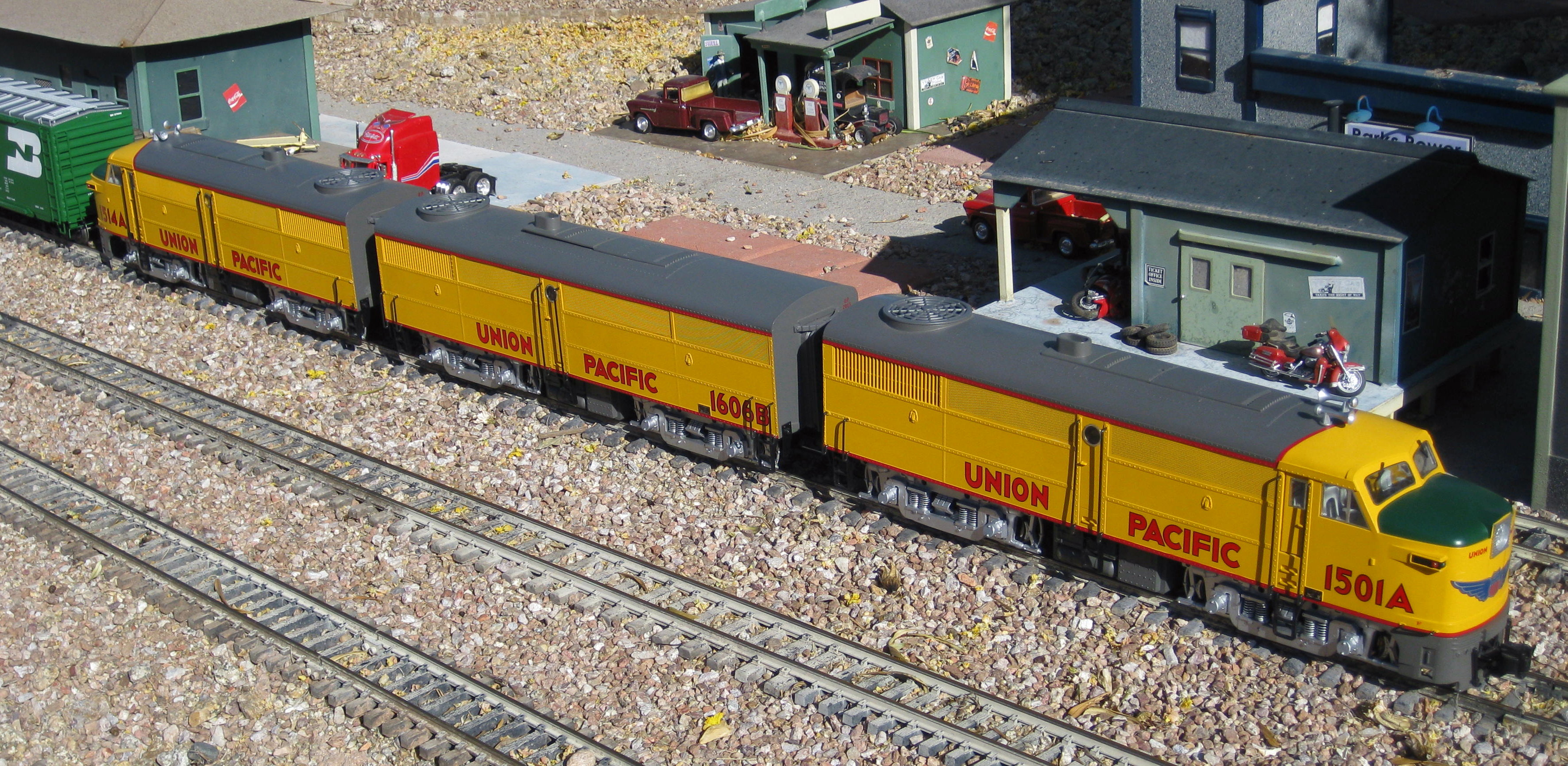 GRAND CENTRAL RAILROAD | SURPRISE ARIZONA | LOCOMOTIVES